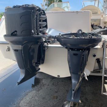 Custom Paint Job Triple Yamaha 300hp’s – Palm Beach Outboards